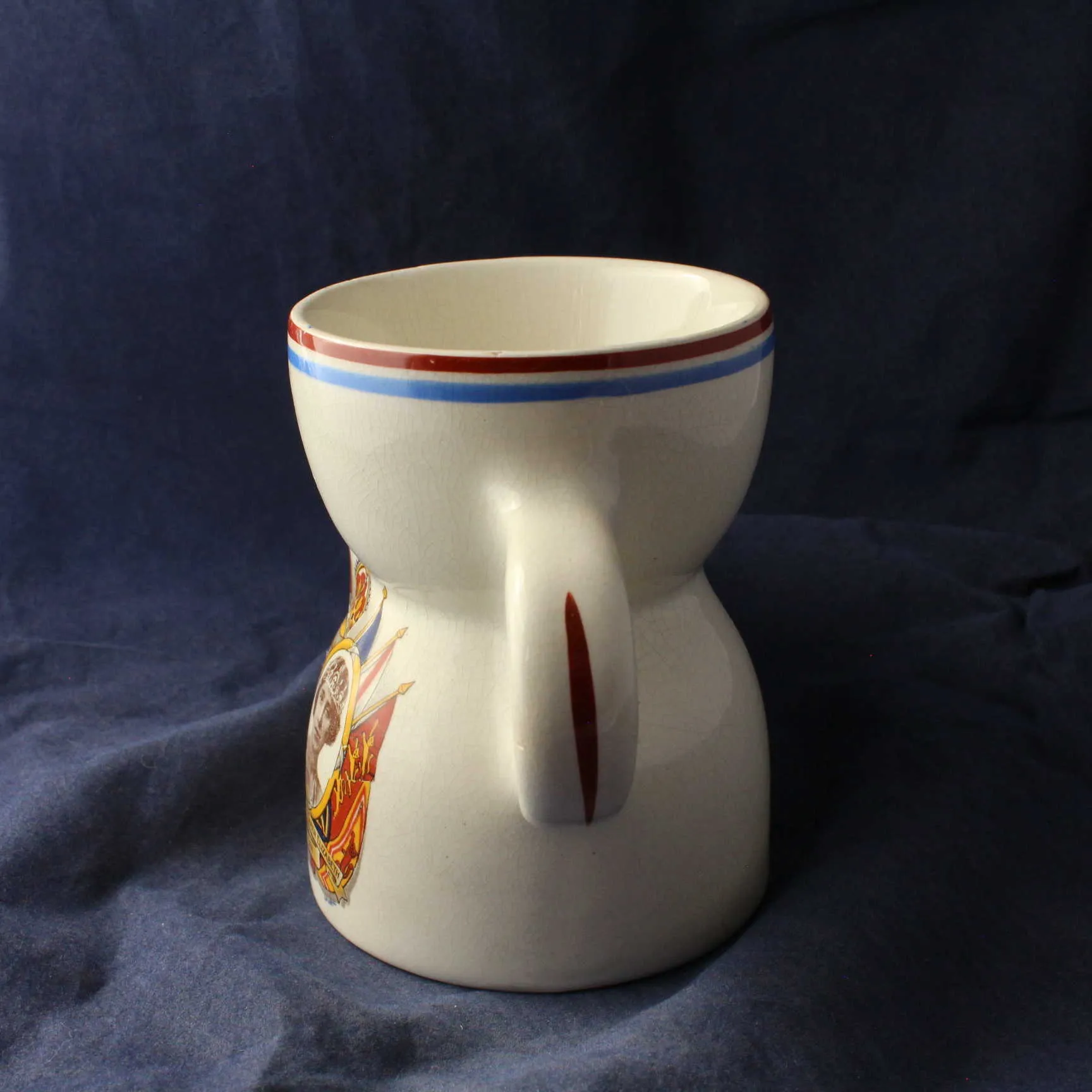 Vintage shaving scuttle - British made - Coronation decor - Darwin Shaving